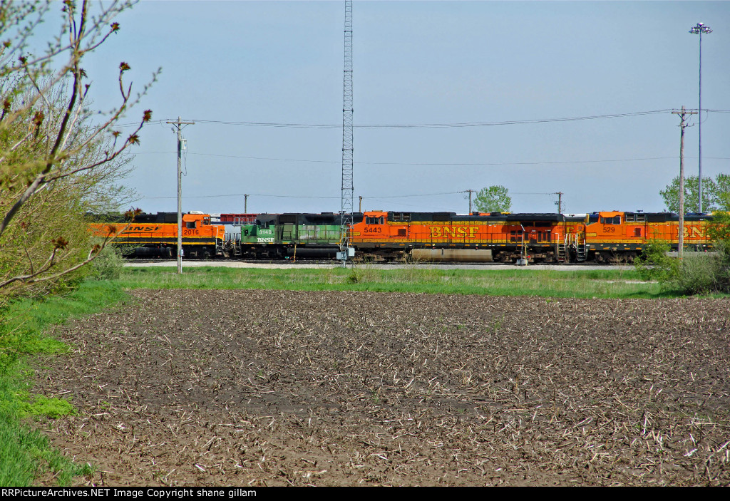 BNSF 2016 And more power from the yard!!!